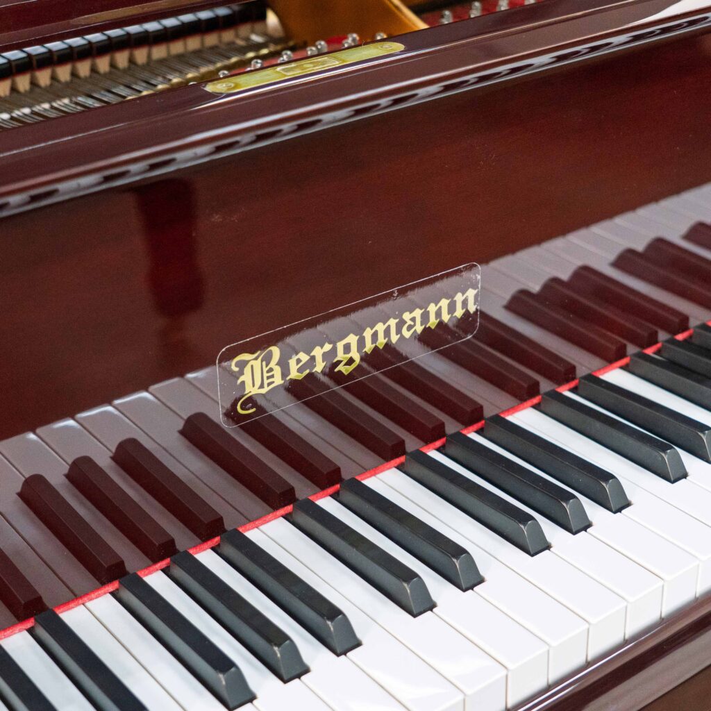 Bergmann TG-150 Heritage Series Baby Grand Piano Mahogany Polish - Kim ...
